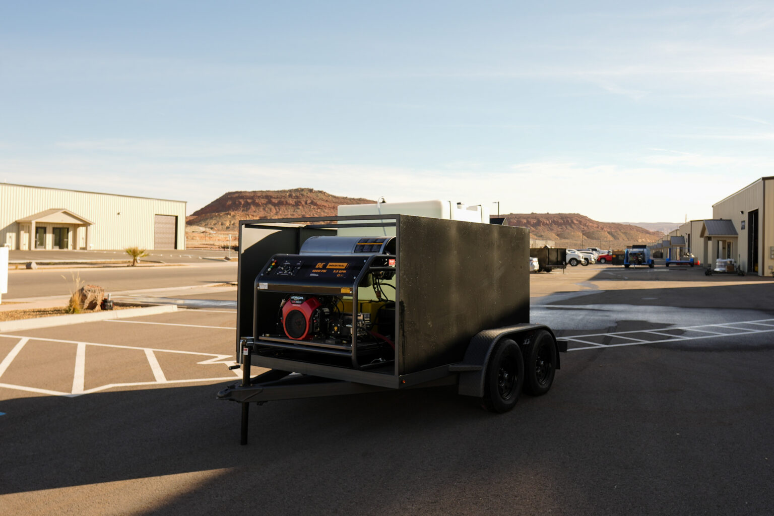 Single Bin Hydraulic Trash Bin Cleaning Trailer | Garbage Can Cleaning